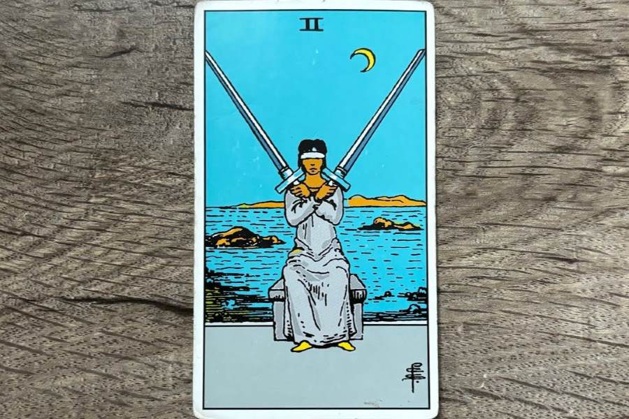 Two of Swords - Mô Tả & Giải Nghĩa Trải Bài | Astroreka